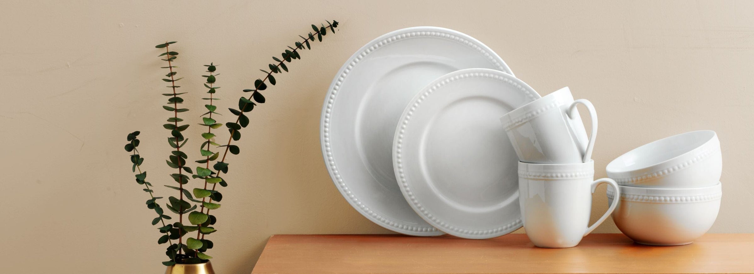 Everyday White® Beaded 16 Piece Dinnerware Set, Service for 4